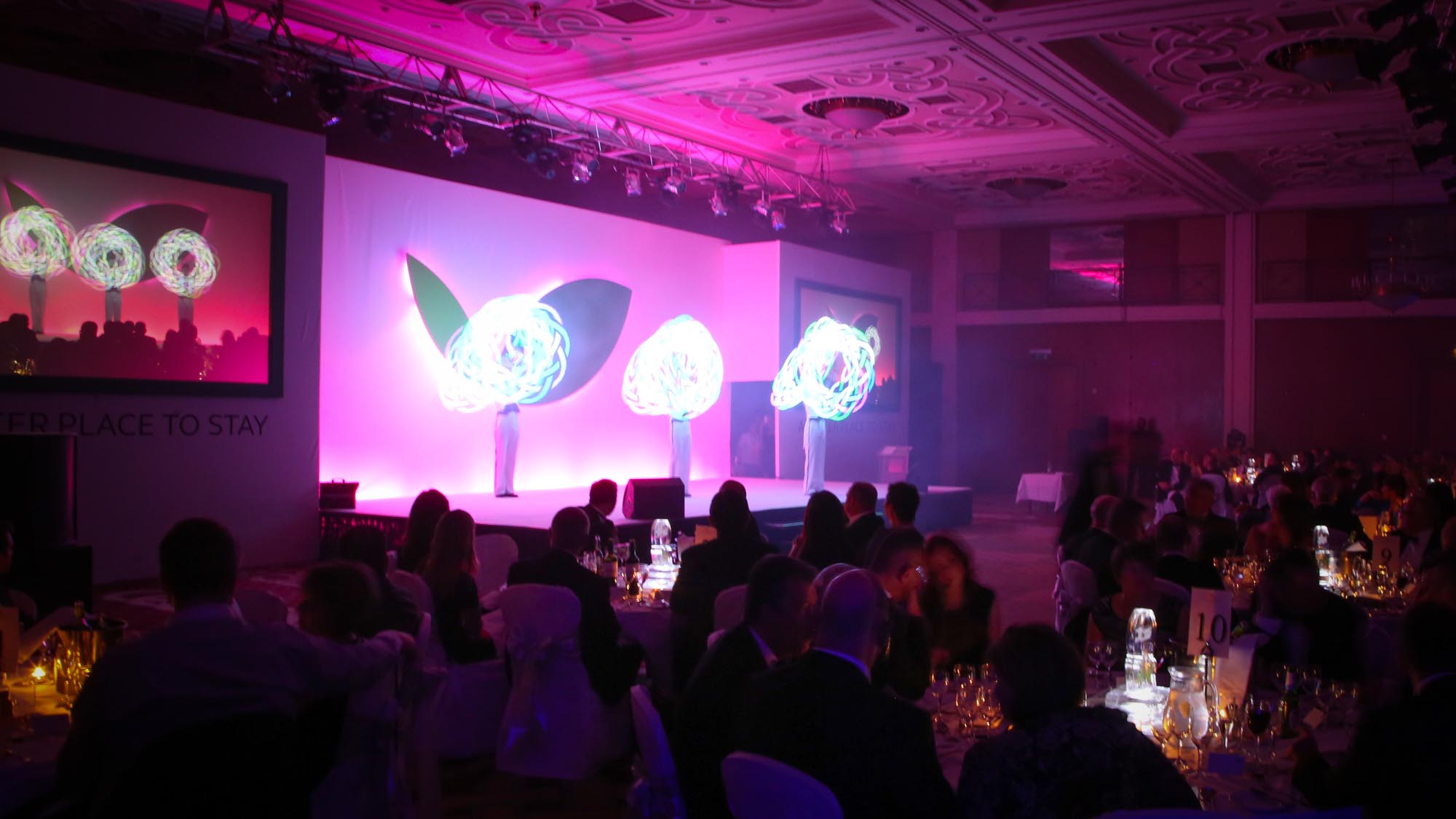 hoseasons-gala-dinner-performance | Green Spark