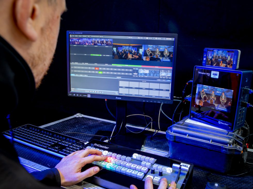 Live stream video for communicating with remote staff | Green Spark